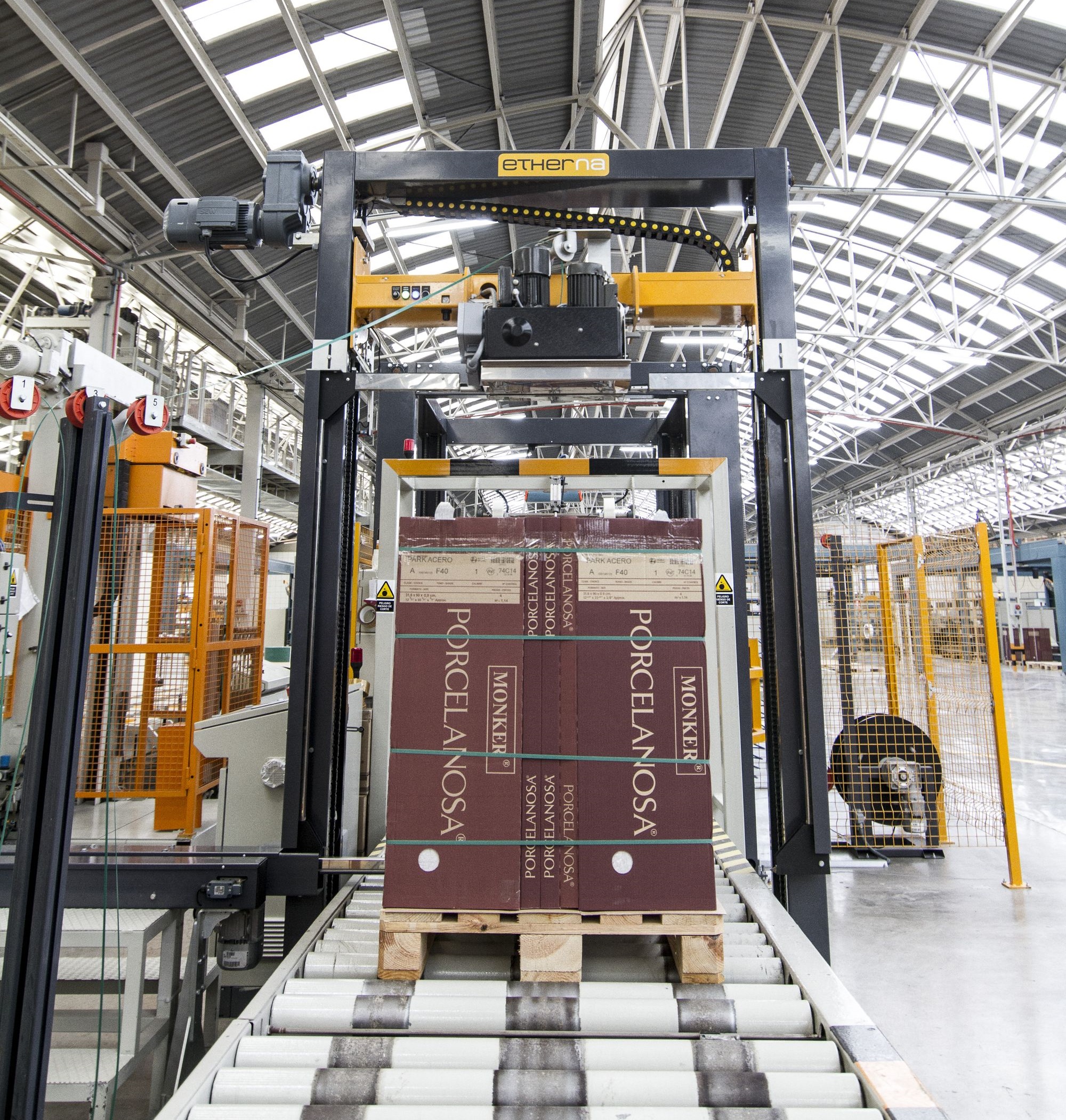 How to secure, pack and protect the ceramic load of large formats?