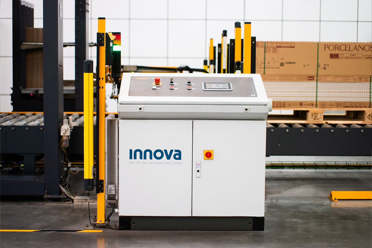 Essential safety accessories in automatic pallet packaging lines