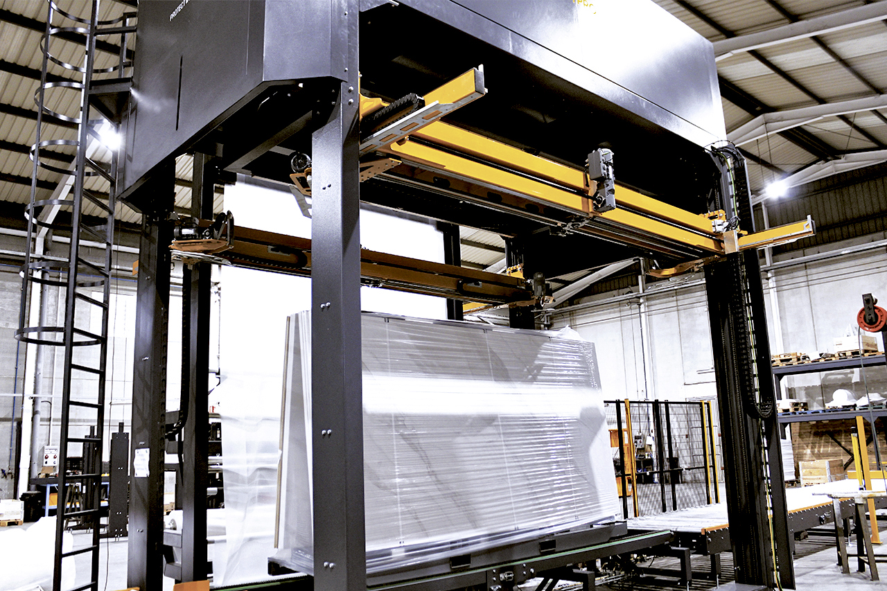 Innova innovates automatic packaging for large format with its new ...