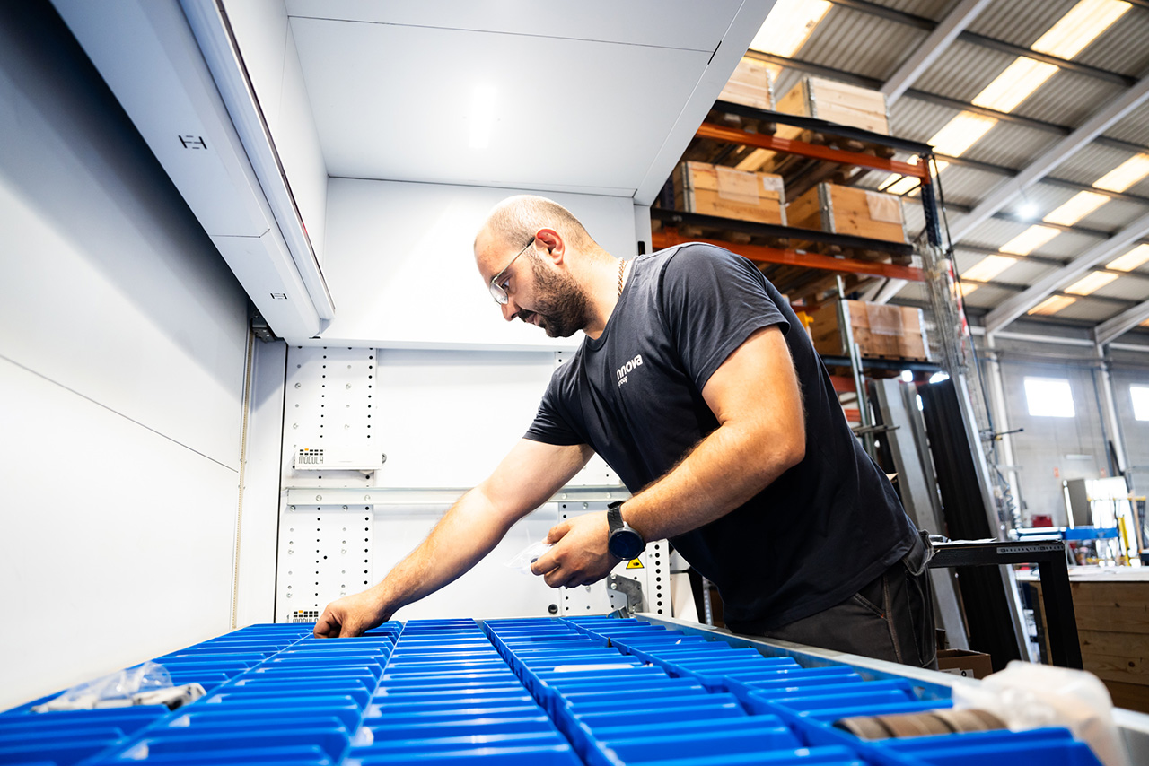 Logistics Trends for 2024: Full Digitalization, AI, and Sustainability