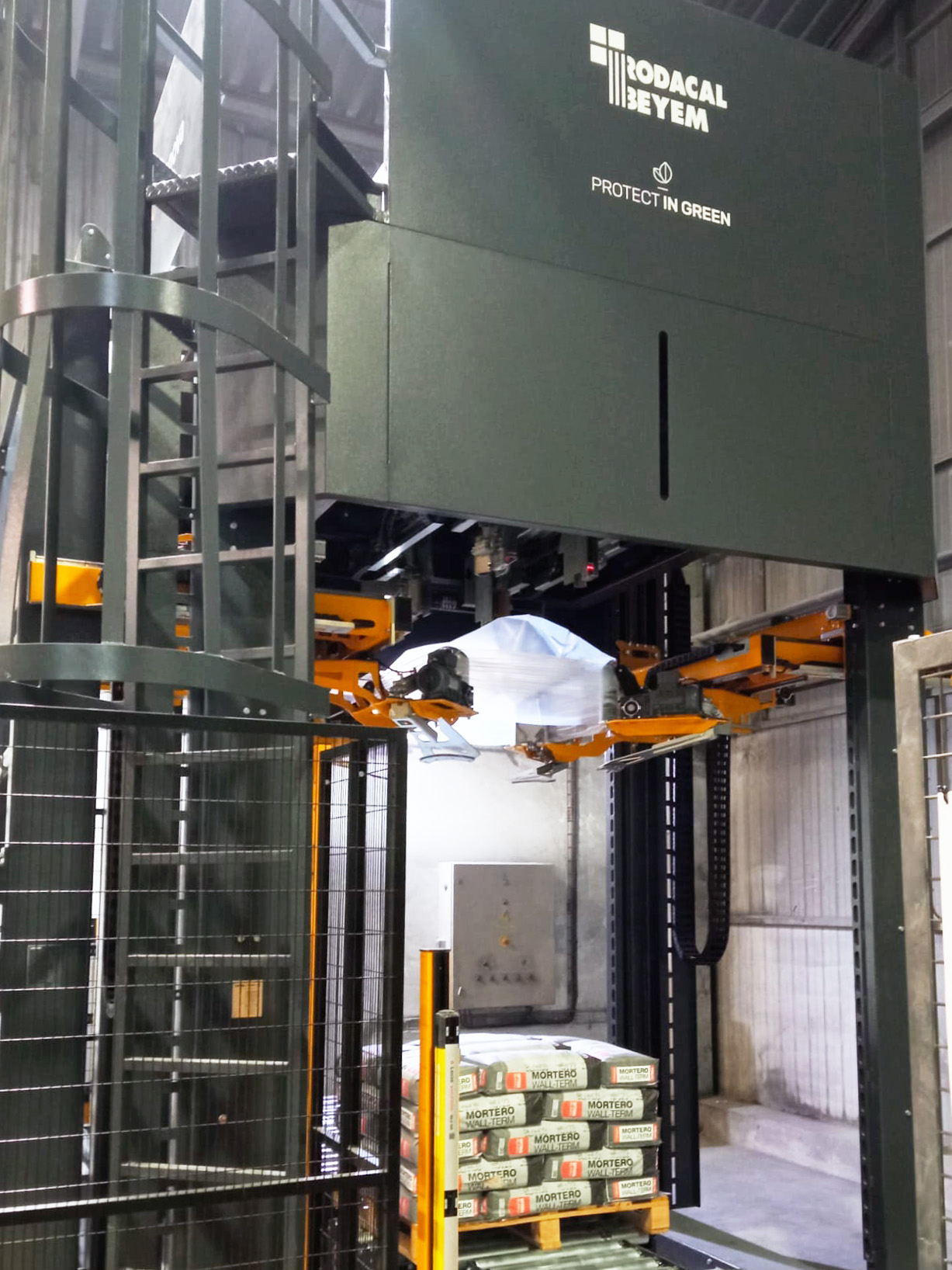 Rodacal Beyem modernizes its End-of-Line with Stretch Hood